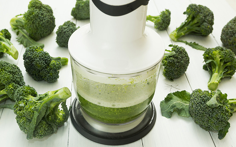 7 Delightful Vegetable Smoothie Recipes The Family Will Love | HL